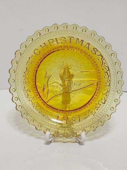 Wetzel amber glass Christmas 1981 cup plate in box - Lil Dusty Online ...