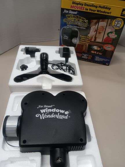 Chrstmas Holiday Window Projector - Lil Dusty Online Auctions - All ...