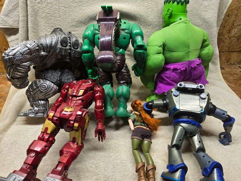 6 Action Figures (BIN) $20 - Lil Dusty Online Auctions - All Estate ...