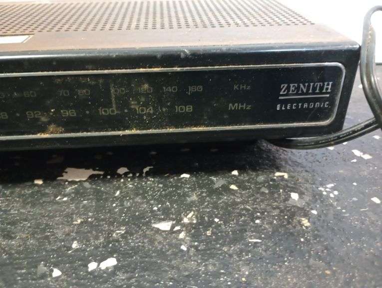 Zenith electronic touch 'n snooze - Lil Dusty Online Auctions - All ...