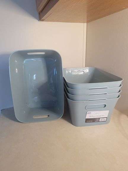 5 Medium Storage Bins - Lil Dusty Online Auctions - All Estate Services ...