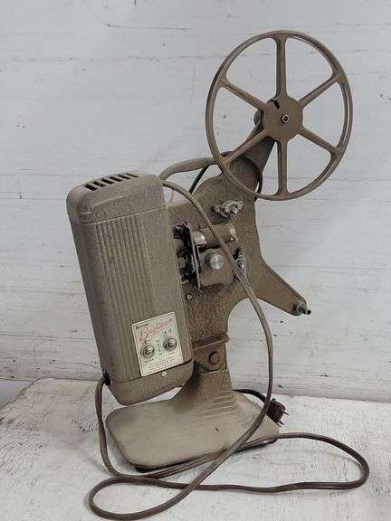 Vintage Keystone Brightbeam K-70 Movie Projector. 4D - Lil Dusty Online ...