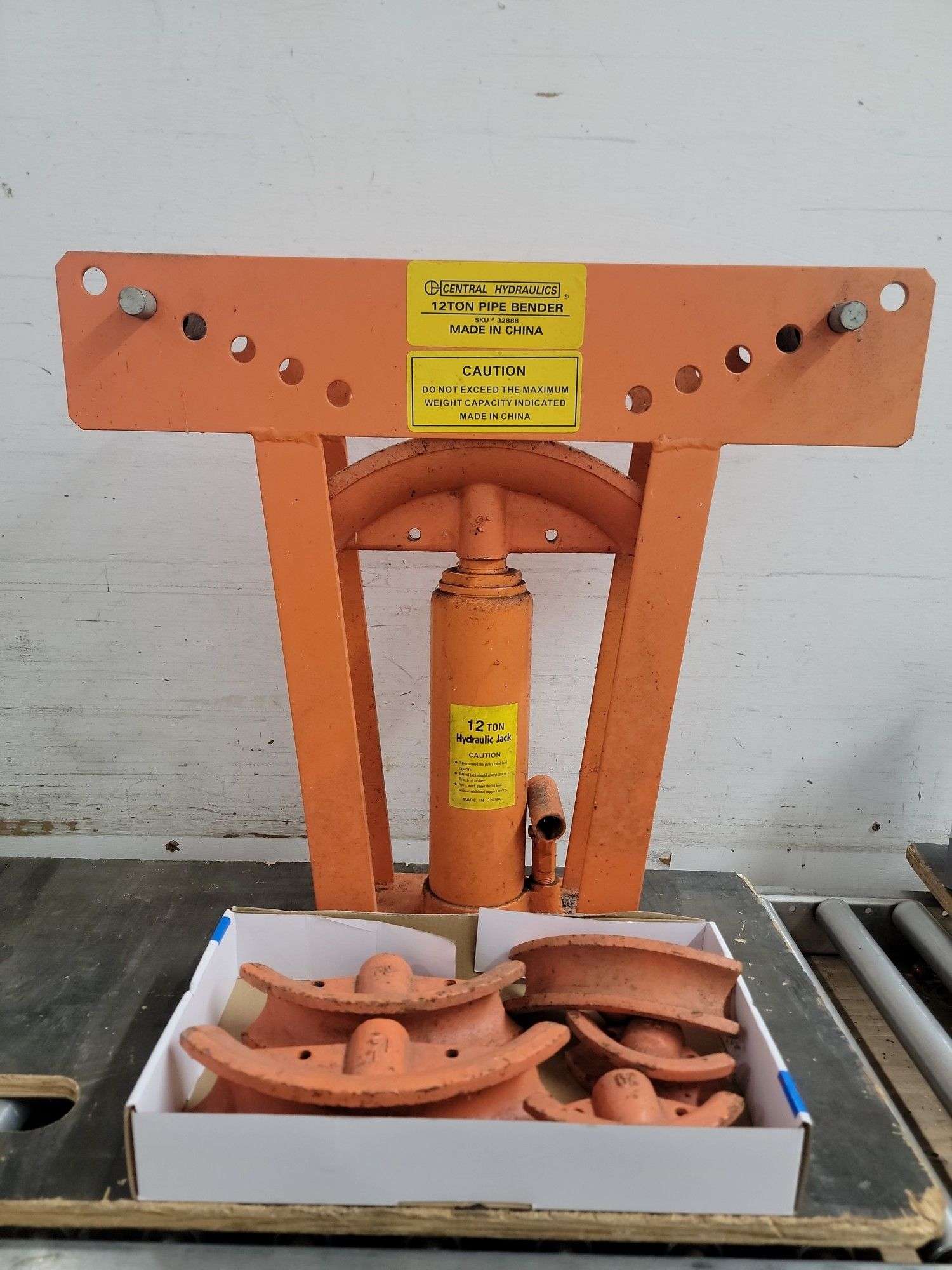 Central Hydraulics 12 Ton Pipe Bender. 21A Lil Dusty Online Auctions All Estate Services LLC