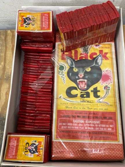 Large lot of black cat firecrackers. 2e - Lil Dusty Online Auctions ...