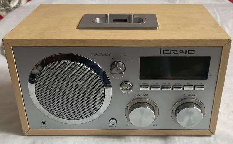 iCraig Clock Radio, Tested, Works - Lil Dusty Online Auctions - All ...