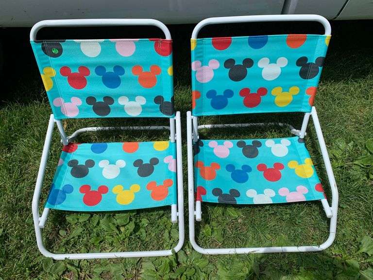 Disney Mickey Mouse Foldable Beach Chair - Lil Dusty Online Auctions ...