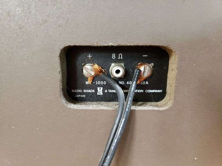 PAIR OF REALISTIC MC-1000 SPEAKERS. 2C - Lil Dusty Online Auctions ...