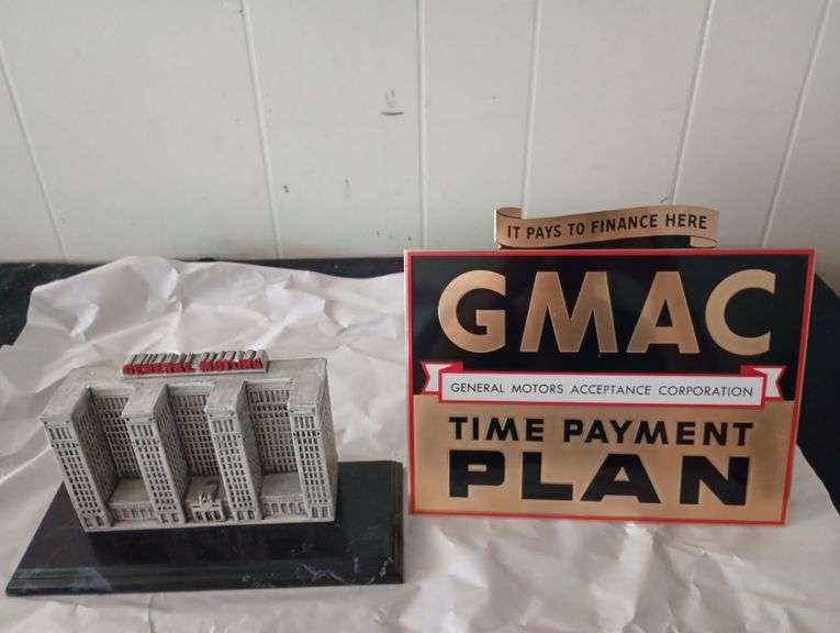 GM building and GMAC sign - Lil Dusty Online Auctions - All Estate ...