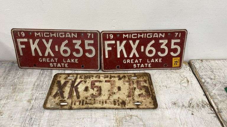 Vintage Michigan license plates 1944 single, 1971 matching pair. 1b ...