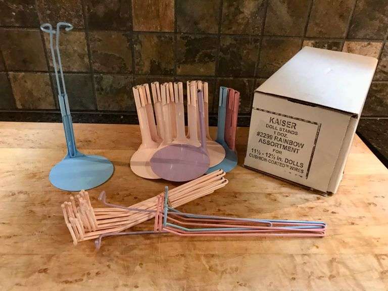 Kaiser Doll Stands, New - Lil Dusty Online Auctions - All Estate ...