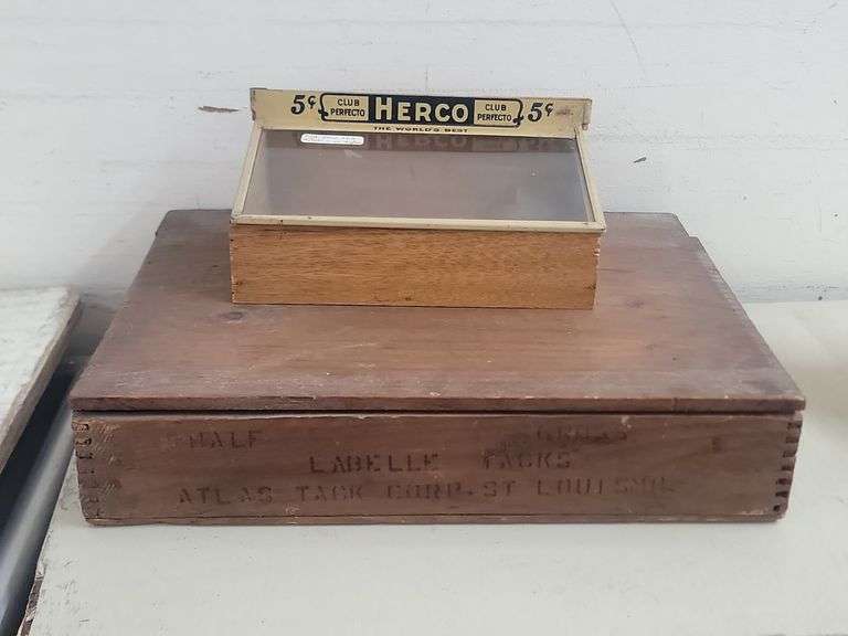 Herco Club Perfecto Cigar Display & Cigar Box. 4D - Lil Dusty Online ...
