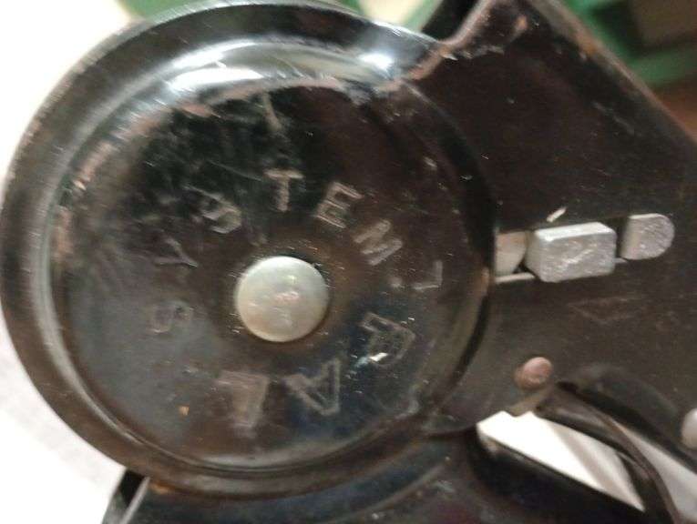 System Pal professional adjustable ladder - Lil Dusty Online Auctions ...