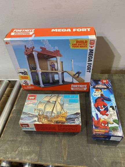 Fortnite Mega Fort, Spider-Man tower puzzle, Golden Hind model ship. 7c ...