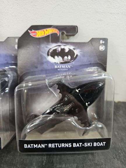 Hotwheels Batmobile and bat-ski boat 1c - Lil Dusty Online Auctions ...