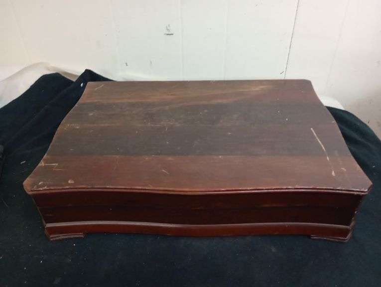 Silverware with silverware case - Lil Dusty Online Auctions - All ...