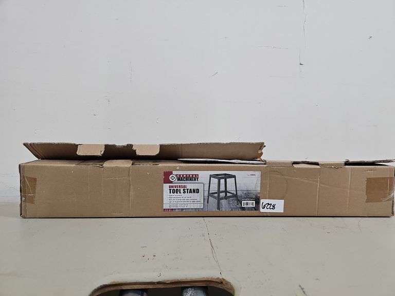 Central machinery 69805 tool stand 2c - Lil Dusty Online Auctions - All ...