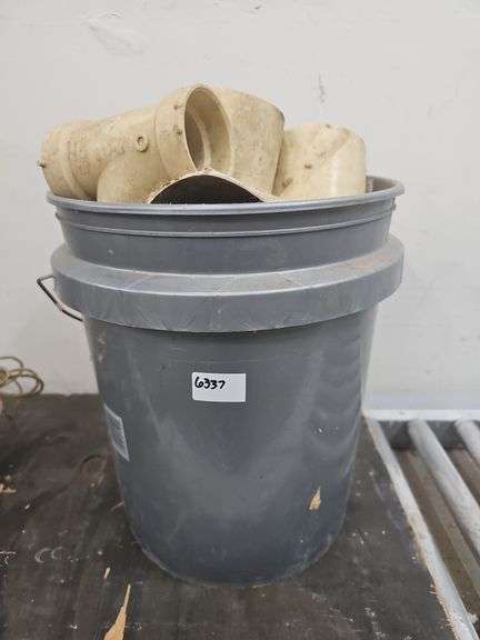 5 gallon bucket full of pvc pipe fittings 3f - Lil Dusty Online ...