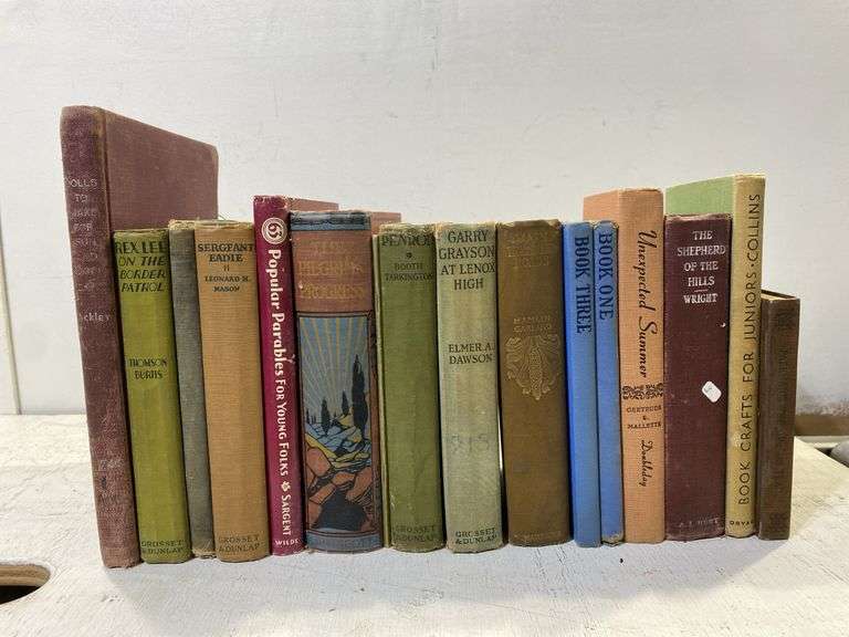 Vintage books. 7c - Lil Dusty Online Auctions - All Estate Services, LLC