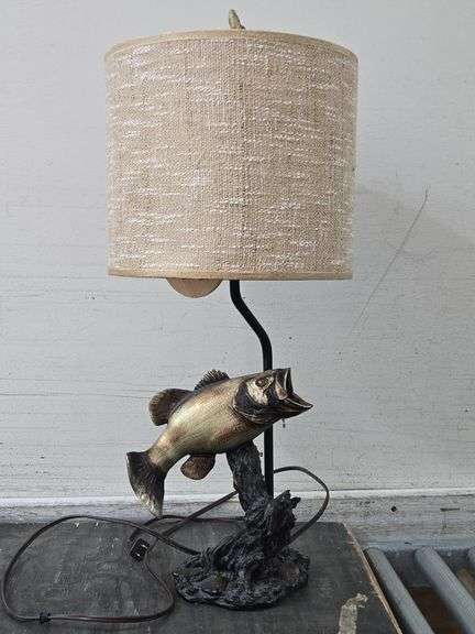 Vintage Large Mouth Bass Table Lamp. 6A - Lil Dusty Online Auctions ...