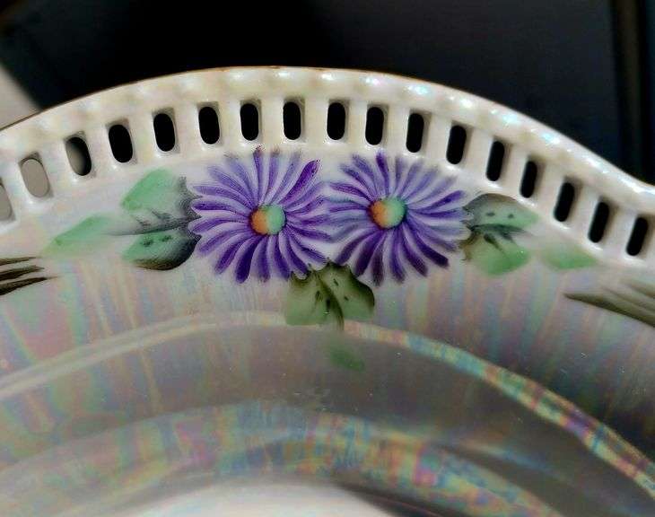 Iridescent china bowl. Very fancy. - Lil Dusty Online Auctions - All ...