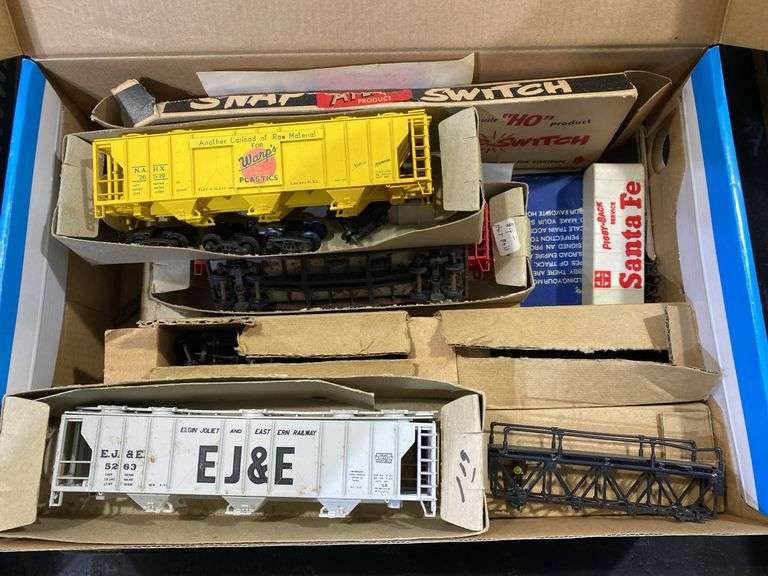 Vintage HO electric trains and train parts. 8b - Lil Dusty Online ...