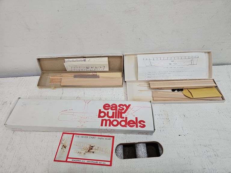 Wood model kits 11b - Lil Dusty Online Auctions - All Estate Services, LLC