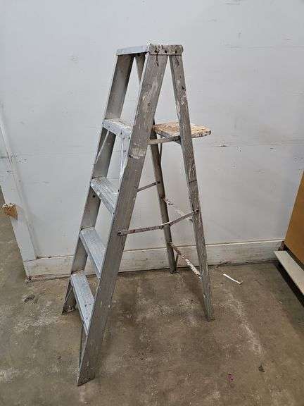 5' aluminum A frame ladder - Lil Dusty Online Auctions - All Estate ...