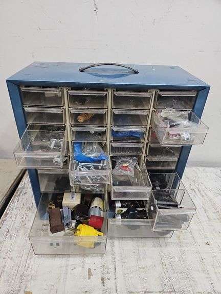 26 drawer organizer with contents 3f - Lil Dusty Online Auctions - All ...