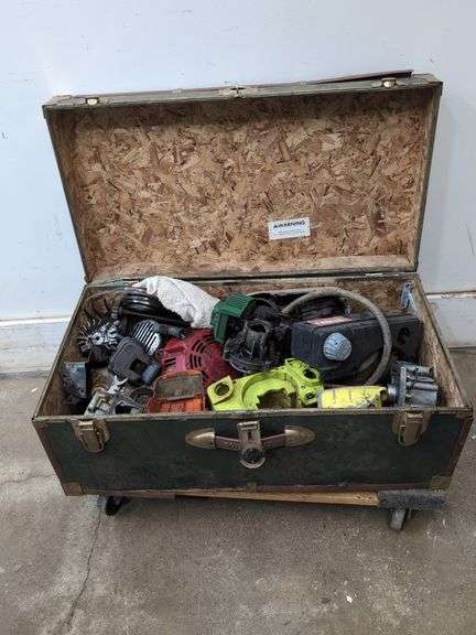 Concourse trunk with chainsaw parts - Lil Dusty Online Auctions - All ...