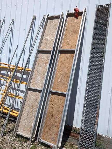 Bil-Jax scaffolding walkway 10ft (BIN $125) - Lil Dusty Online Auctions ...