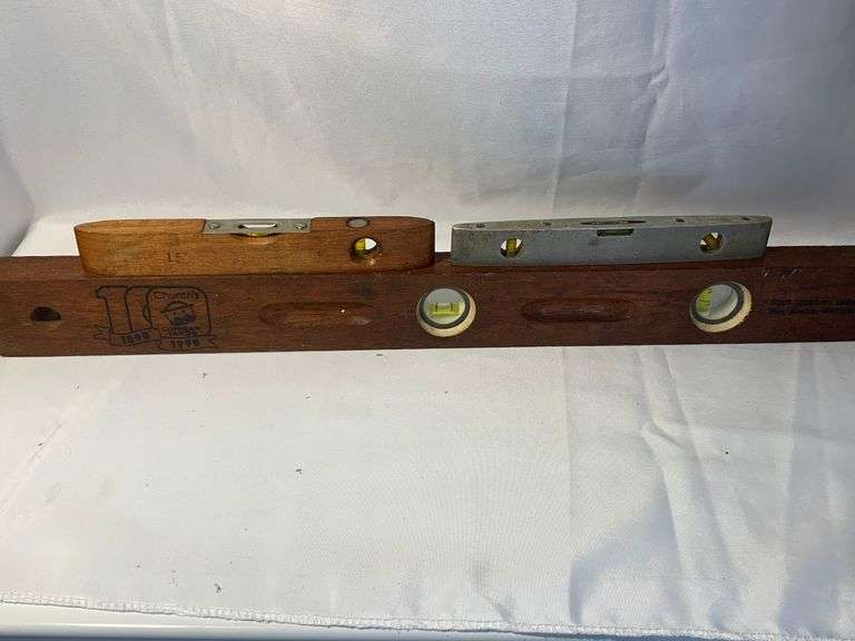 Vintage Levels - Lil Dusty Online Auctions - All Estate Services, LLC