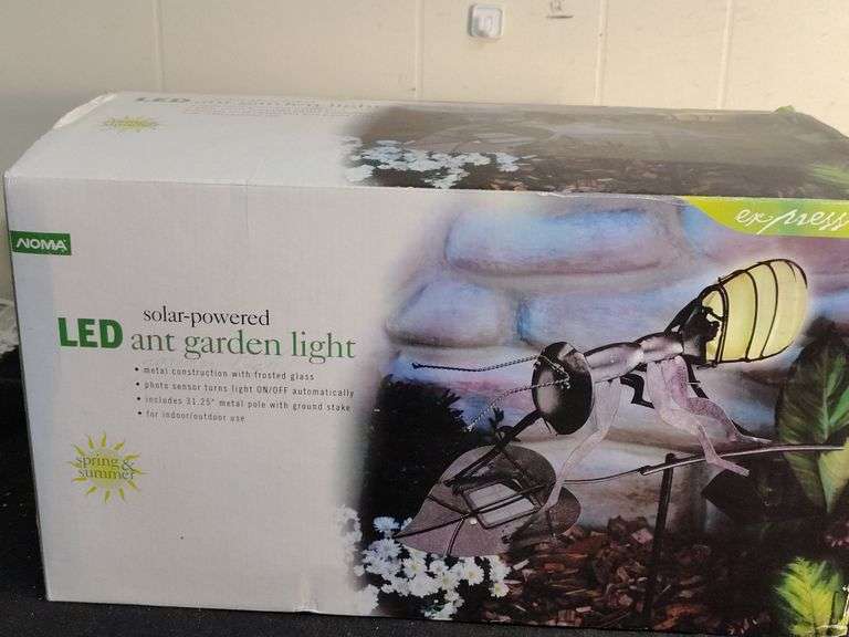 New in box Solar Powered ant garden light - Lil Dusty Online Auctions ...
