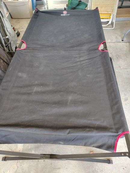 Swiss gear cot - Lil Dusty Online Auctions - All Estate Services, LLC
