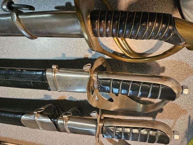 Set of 3 vintage swords - Lil Dusty Online Auctions - All Estate ...