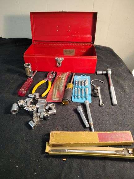 Small tool box with tools - Lil Dusty Online Auctions - All Estate ...