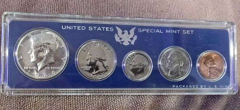 United States Special Mint Set - Lil Dusty Online Auctions - All Estate ...