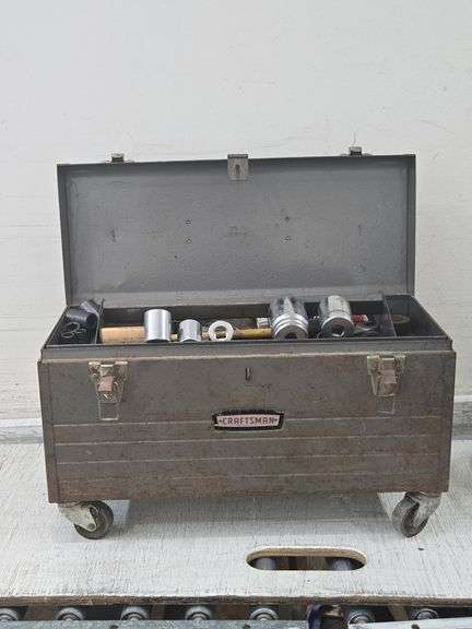 Metal Craftsman Toolbox on Wheels (Contents Included). 10D - Lil Dusty ...