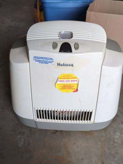 Holmes humidifier on wheels, model HM3655 - Lil Dusty Online Auctions ...