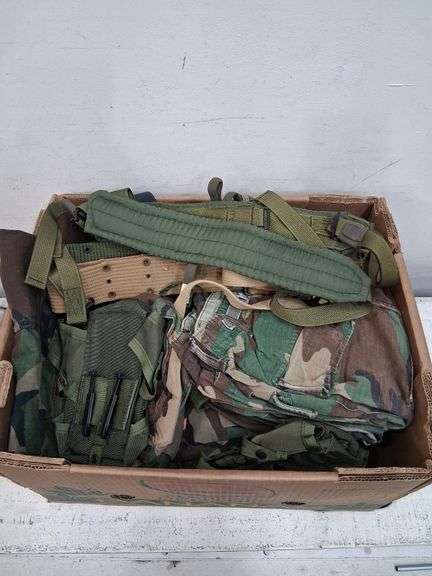 Box lot army clothing and gear. 4d - Lil Dusty Online Auctions - All ...