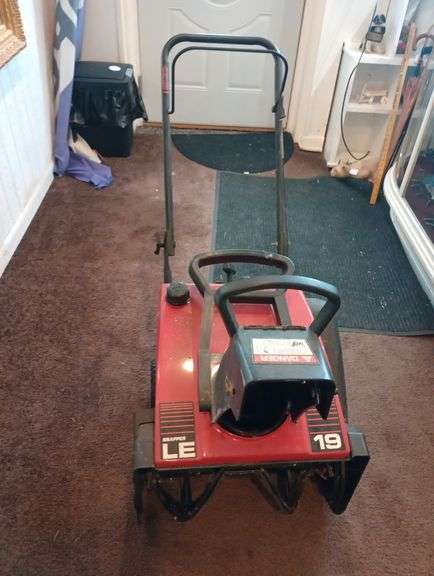 Snapper snowblower - Lil Dusty Online Auctions - All Estate Services, LLC