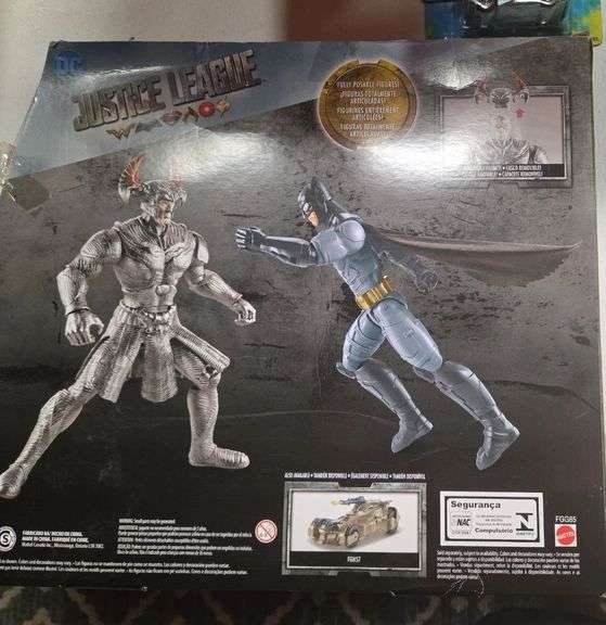 DC JUSTICE LEAGUE STEPPENWOLF VS. CONTRE BATMAN POSEABLE 12" ACTION ...