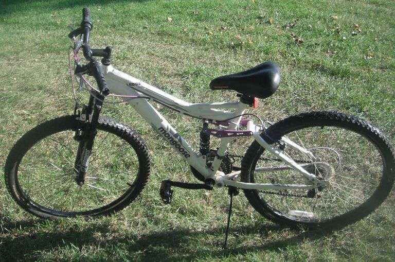 Mongoose Ledge 2.1 Bike w/ Element Racing Shocks VG - Lil Dusty Online ...