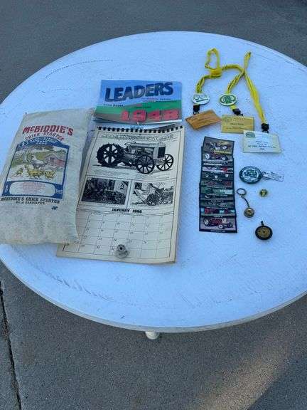 Antique Tractor Memoriablia: Calendar, Trading Cards - Lil Dusty Online ...