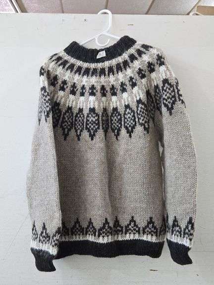 Vintage Handmade Wool Sweater. 5B - Lil Dusty Online Auctions - All ...