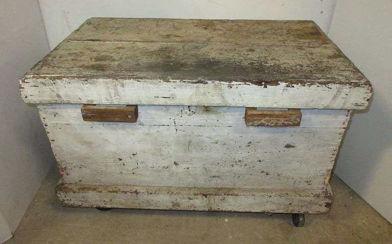 Old Primitive Tool Chest on Casters, Two Sliding Functional Shelves ...