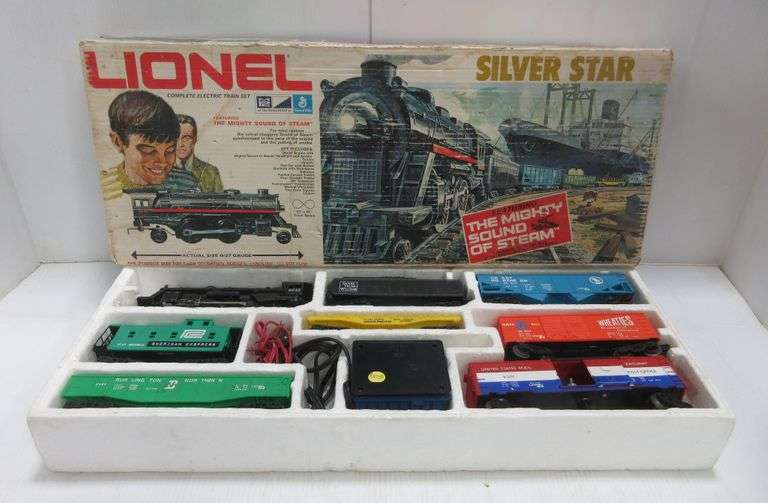 Lionel 027 Train Set, Includes: Locomotive with Cars - Albrecht Auction ...