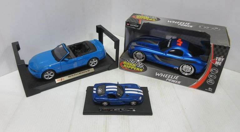 Collectors Car Models: Blue 2010 Mustang GT, Blue Viper, and Road ...