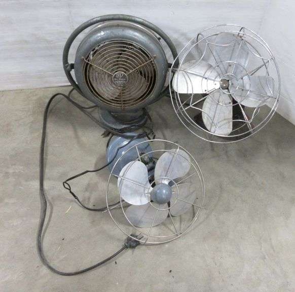(3) Vintage All Metal Fans from the 1940's to 1960's - Albrecht Auction ...