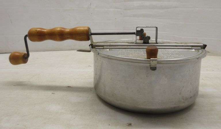 Aluminum Metal Whirley Popcorn Popper, Makes Up to Six-Quarts of ...