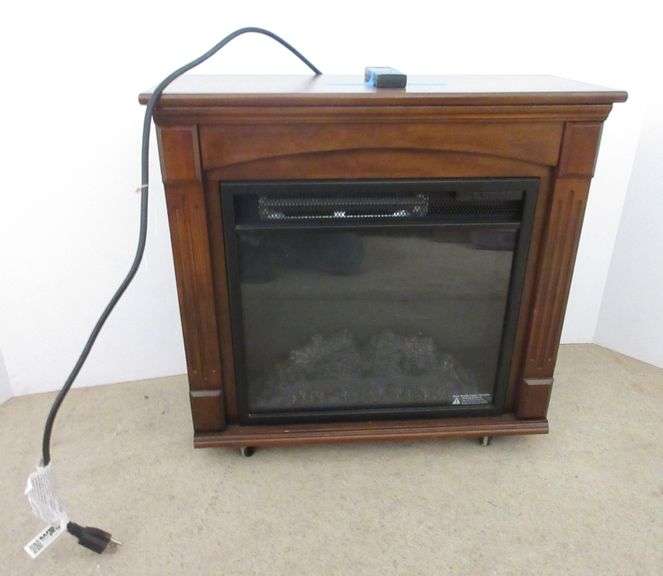 Electric Fireplace and Remote, Spectrafire - Albrecht Auction Service